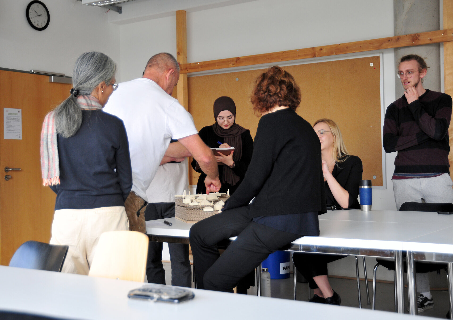 Summer School "Sustainable Ressort" BALI with international guest ...